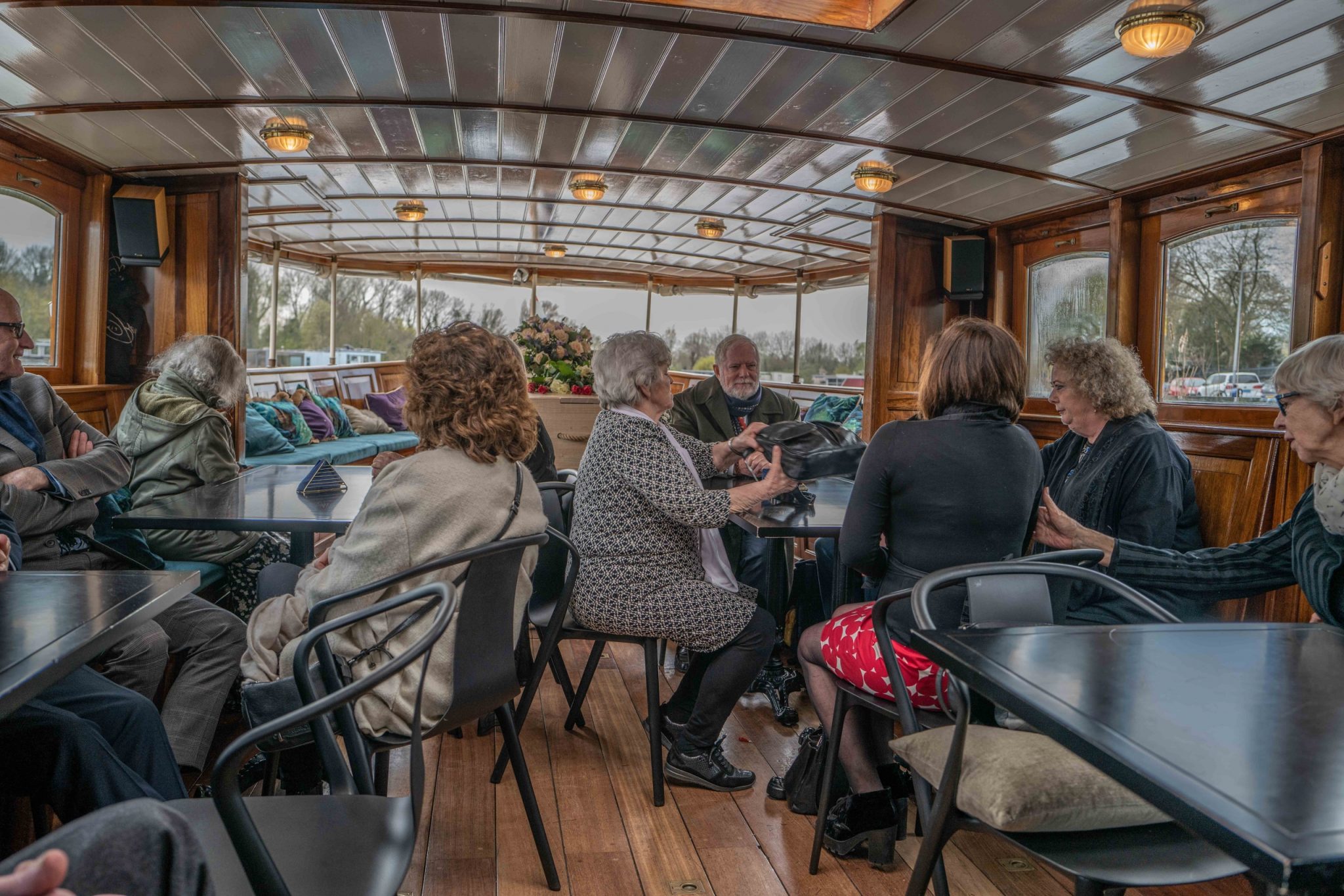 Funeral by boat Amsterdam - Rederij Belle